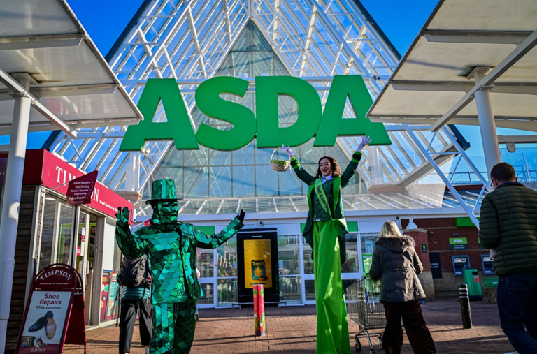 Pictures show first look at new look Pudsey Asda store after £12m ...