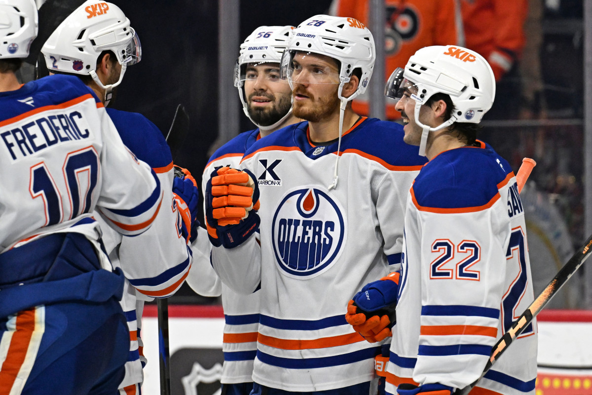 Oilers Coach Has Strong Words on Edmonton's Hero Against Flyers