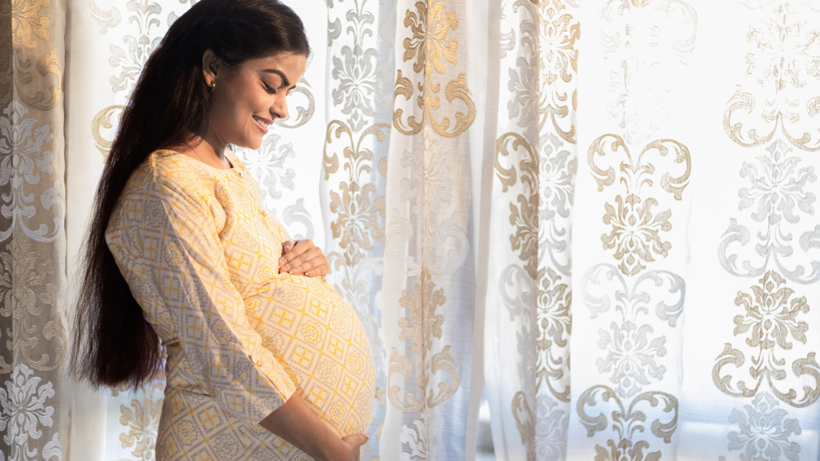 Pregnancy Glow or Just Extra Oil? Skin Changes Explained