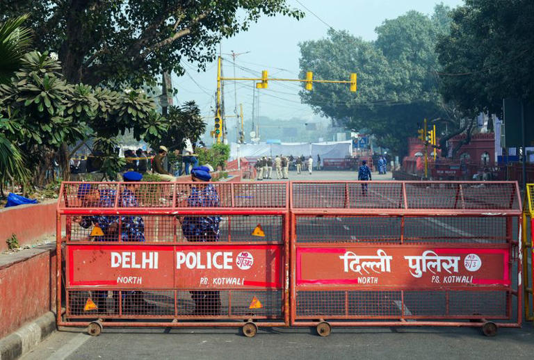 Panic in Delhi's Mahipalpur after blast-like sound; police confirm DTC ...