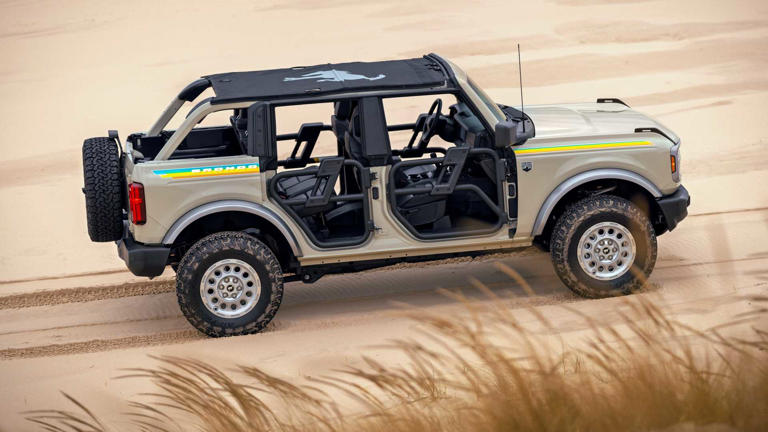 Ford Bronco sales hit record high in 2025, still can't catch Jeep