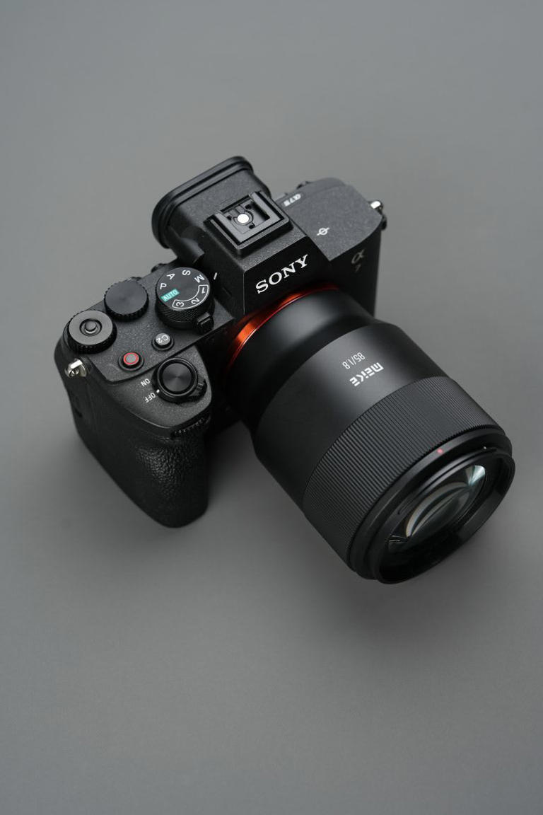 Meike Announces Their 85mm f1.8 Mark II Lens