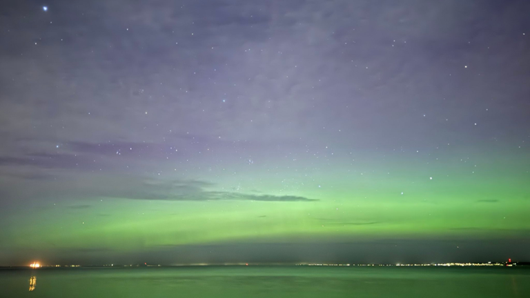 ‘Cannibal’ solar storm: Aurora australis puts on dazzling show across ...
