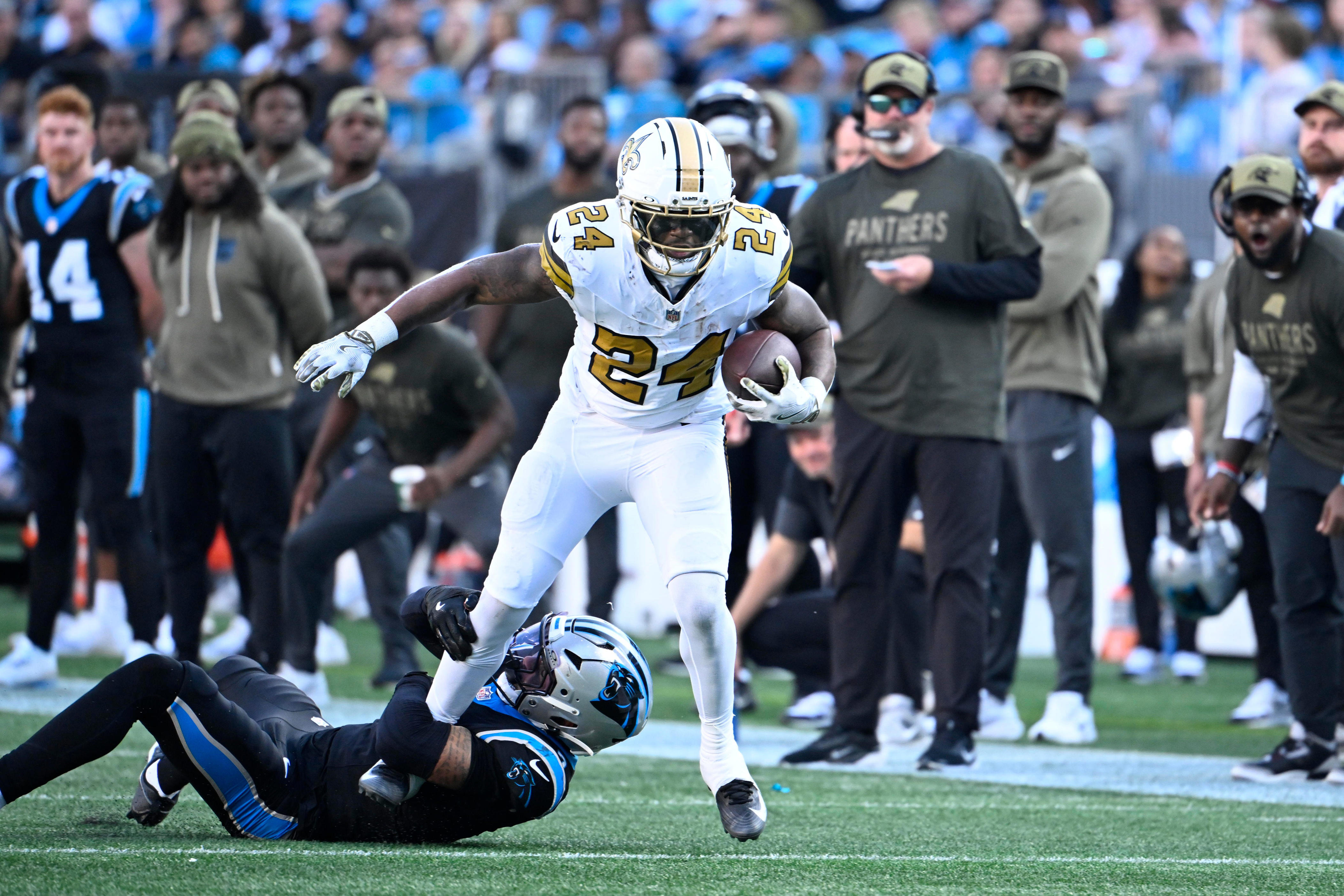 Updated Saints running backs depth chart post-Ty Chandler signing