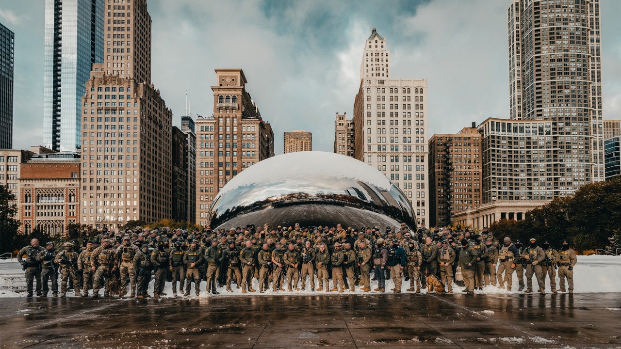 'The Bean' artist, Chicago nonprofit respond to Border Patrol photo op ...