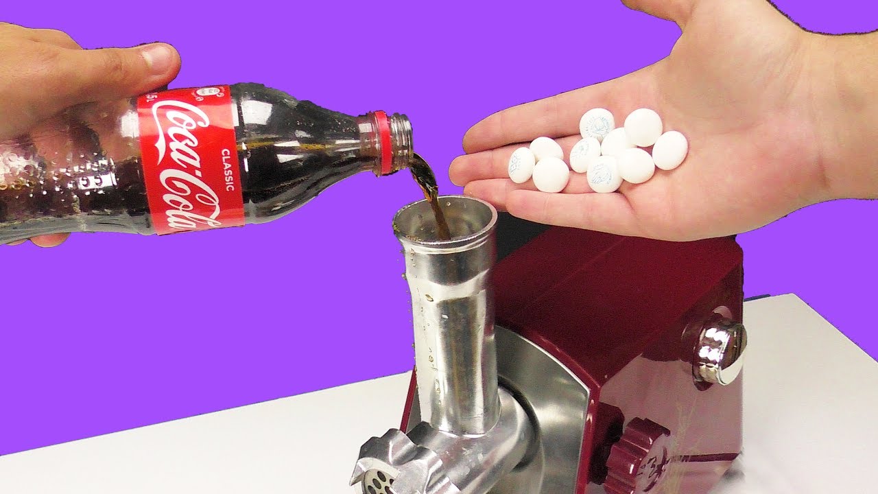 Experiment: Meat grinder vs Mentos and cola!