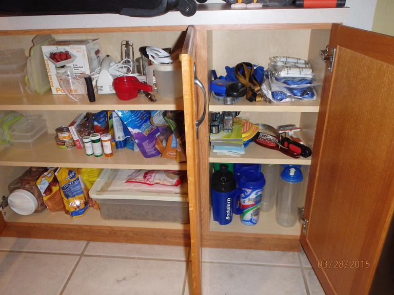 Why Decluttering Just One Drawer Can Change Your Mood - But Many Don't ...