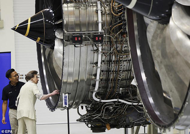 Rolls-Royce eyes profit boost from SMR nuclear contract as US is ...