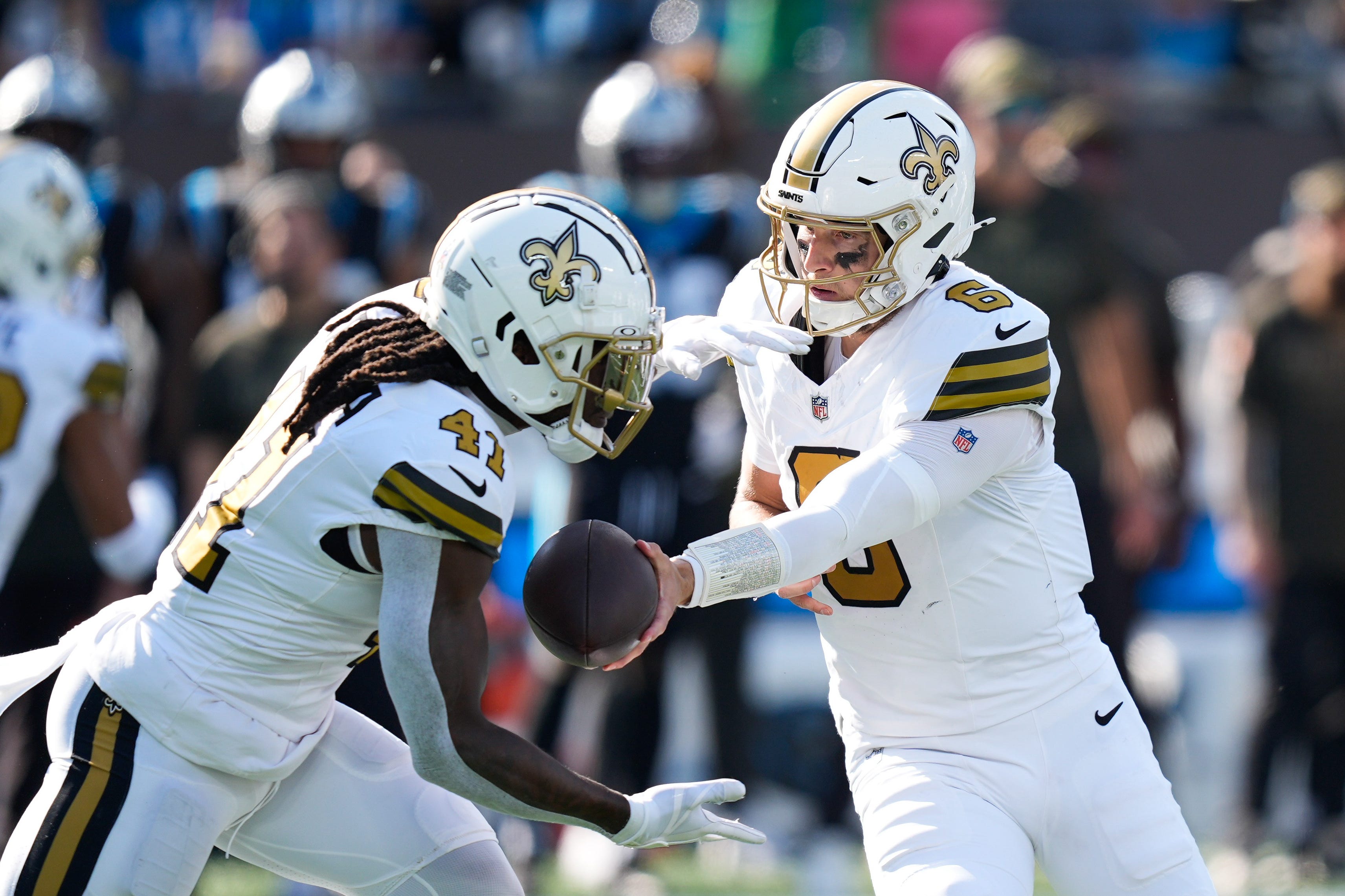 Alvin Kamara likes what he's seen from rookie Saints QB Tyler Shough