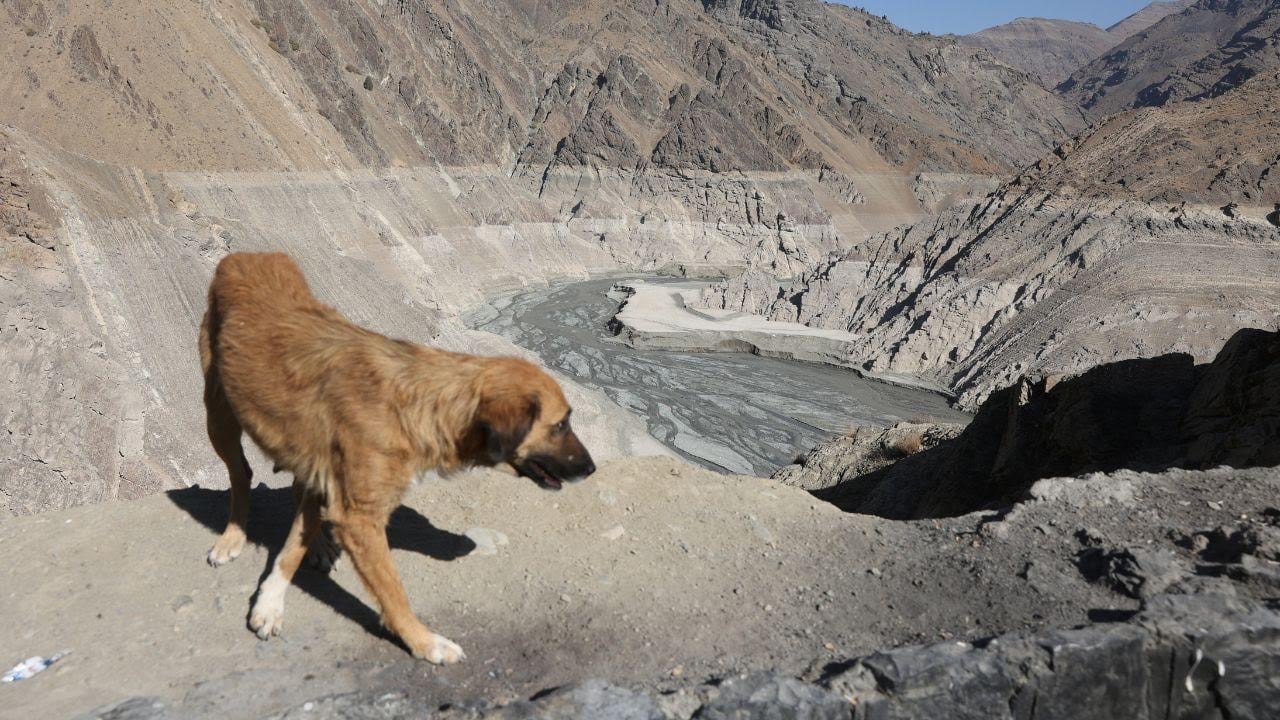 Taps run dry as Iran faces drought crisis