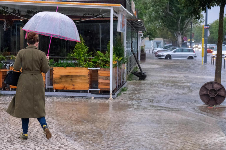 Mau tempo ainda não acabou. Há sete distritos sob aviso amarelo devido ...