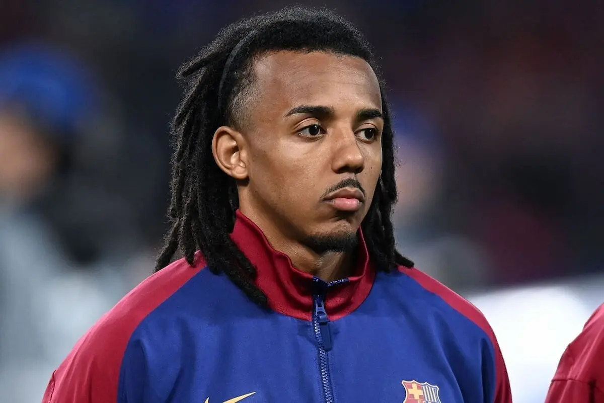 FC Barcelone : Pour Jules Koundé, Deco tranche dans le vif