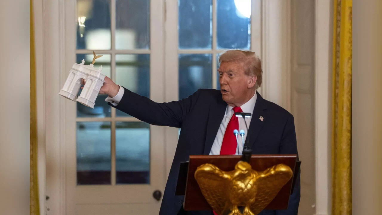 Meet the 37 deep-pocket donors paying for Trump’s $300 million Ballroom ...