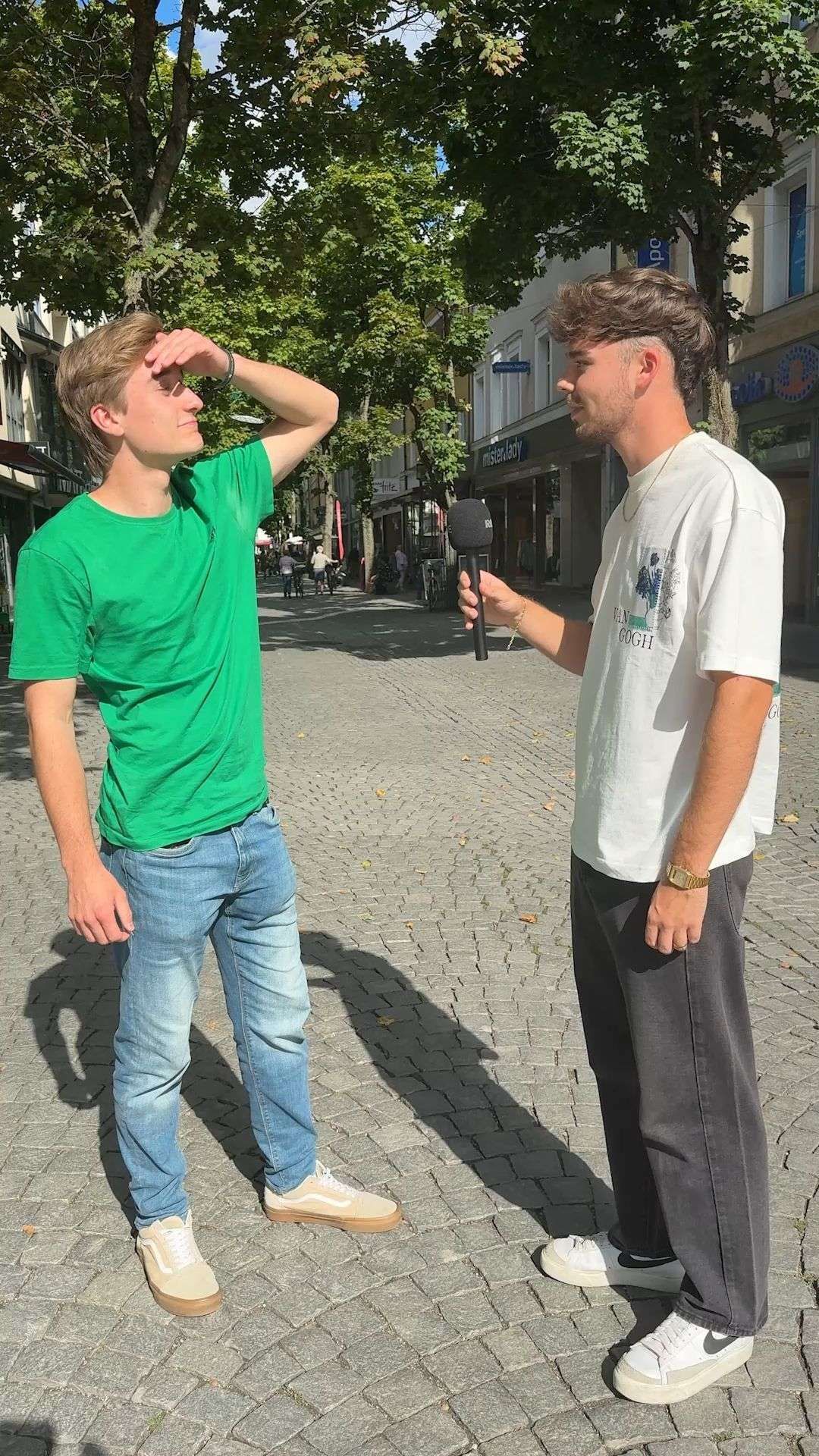 Neuer Wehrdienst: Das halten die Weidener*innen von der Musterung ab 18 ...