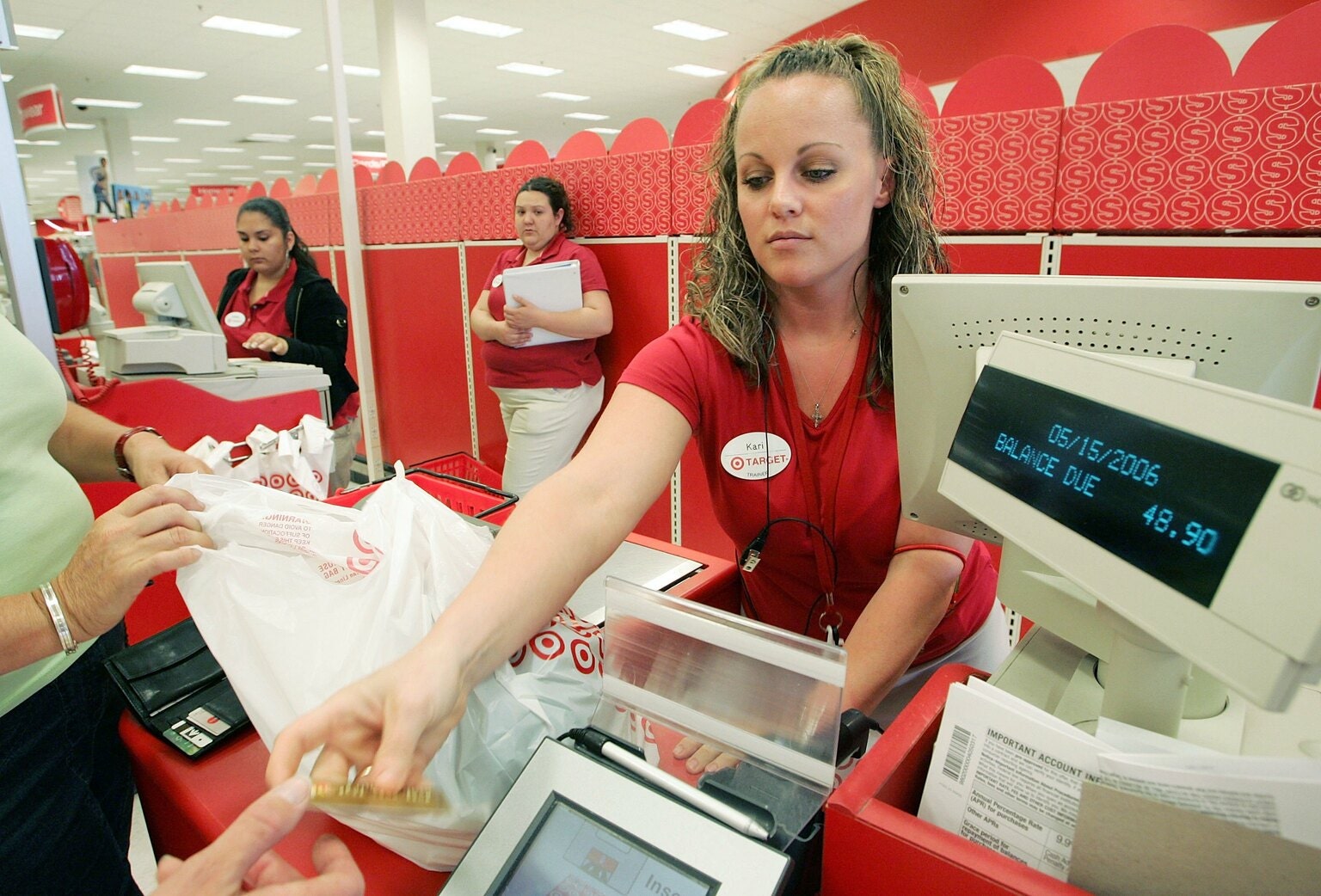 Retail hiring slows ahead of holiday season; Target rolls out new smile ...