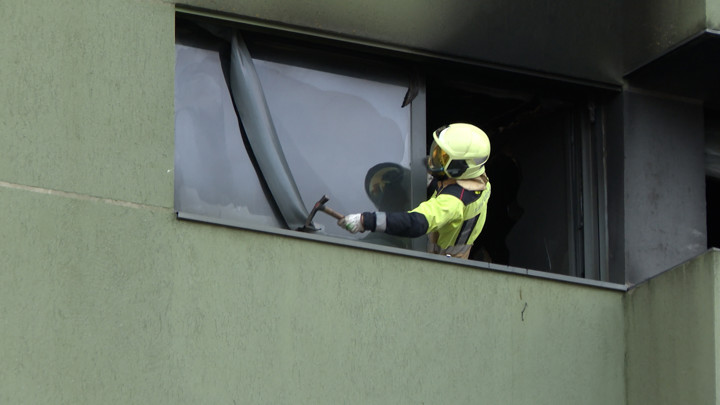 Cuatro heridos, uno de ellos grave, en un incendio en una vivienda en ...