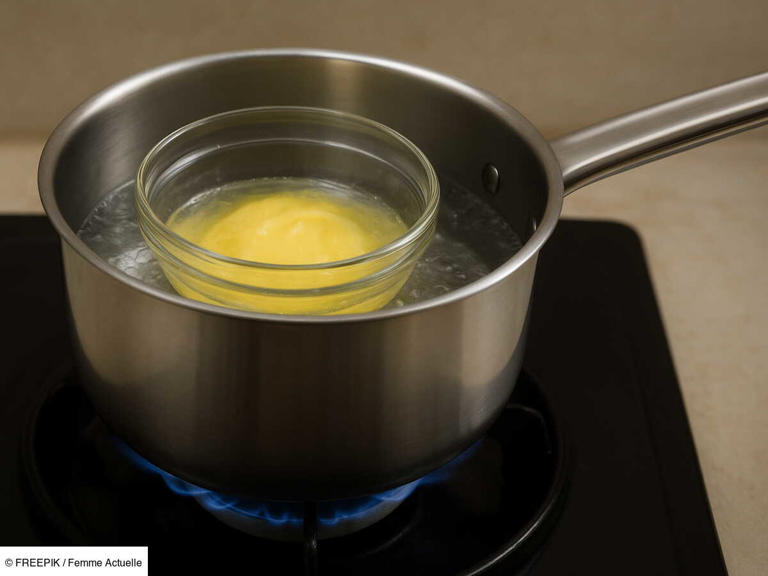 D'où vient le mot "bain-marie" ? Vous allez tout savoir sur ce mode de ...