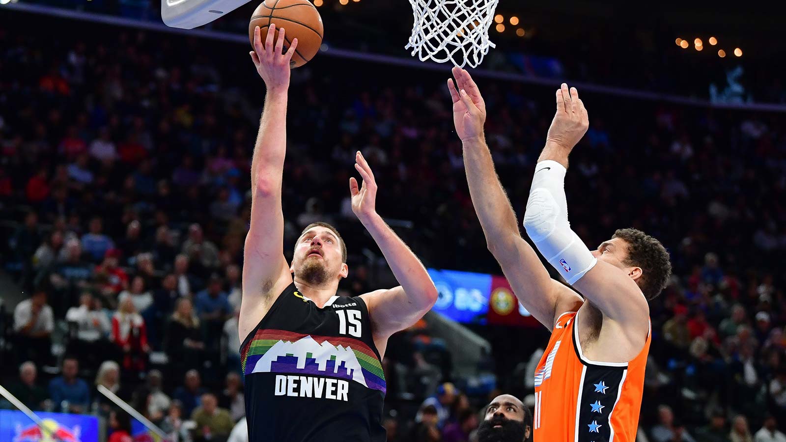 Nuggets star Nikola Jokic’s 55-point masterpiece interrupted by fan ...