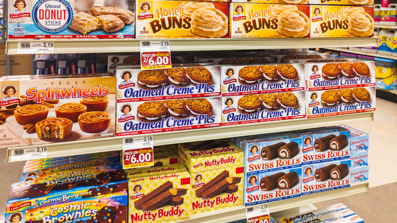 This Discontinued Little Debbie Snack Was A Fruity Favorite That Fans ...