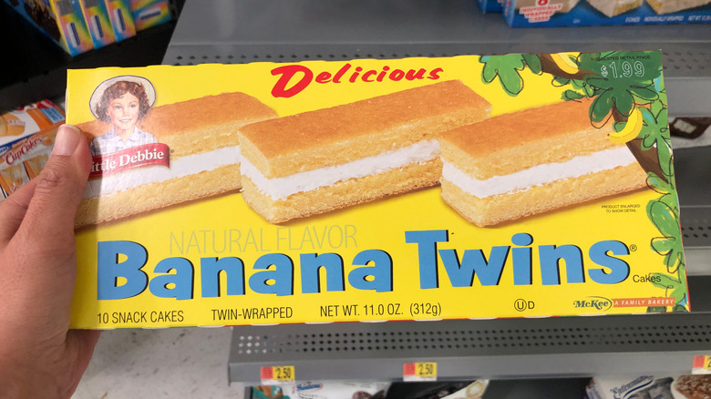 This Discontinued Little Debbie Snack Was A Fruity Favorite That Fans ...