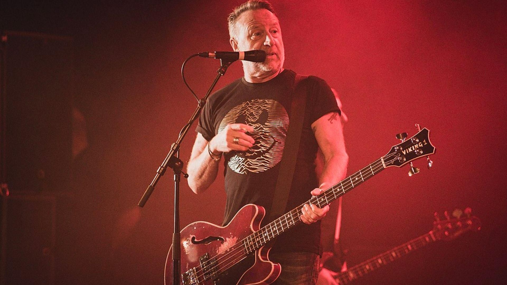 Peter Hook, basista Joy Division, wraca do Polski! Zagra we Wrocławiu w ...