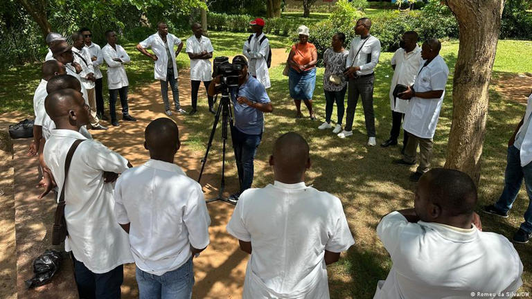 APU acusa Governo de intimidar professores após ameaça de boicote aos ...