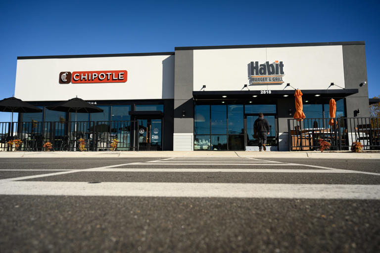 Burger chain opening second Fayetteville restaurant. Here's when and where