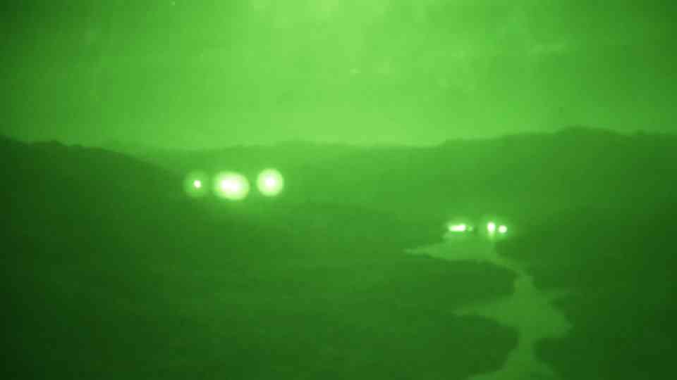 What It’s Like to Fly a 400,000-Pound Cargo Jet in Complete Darkness