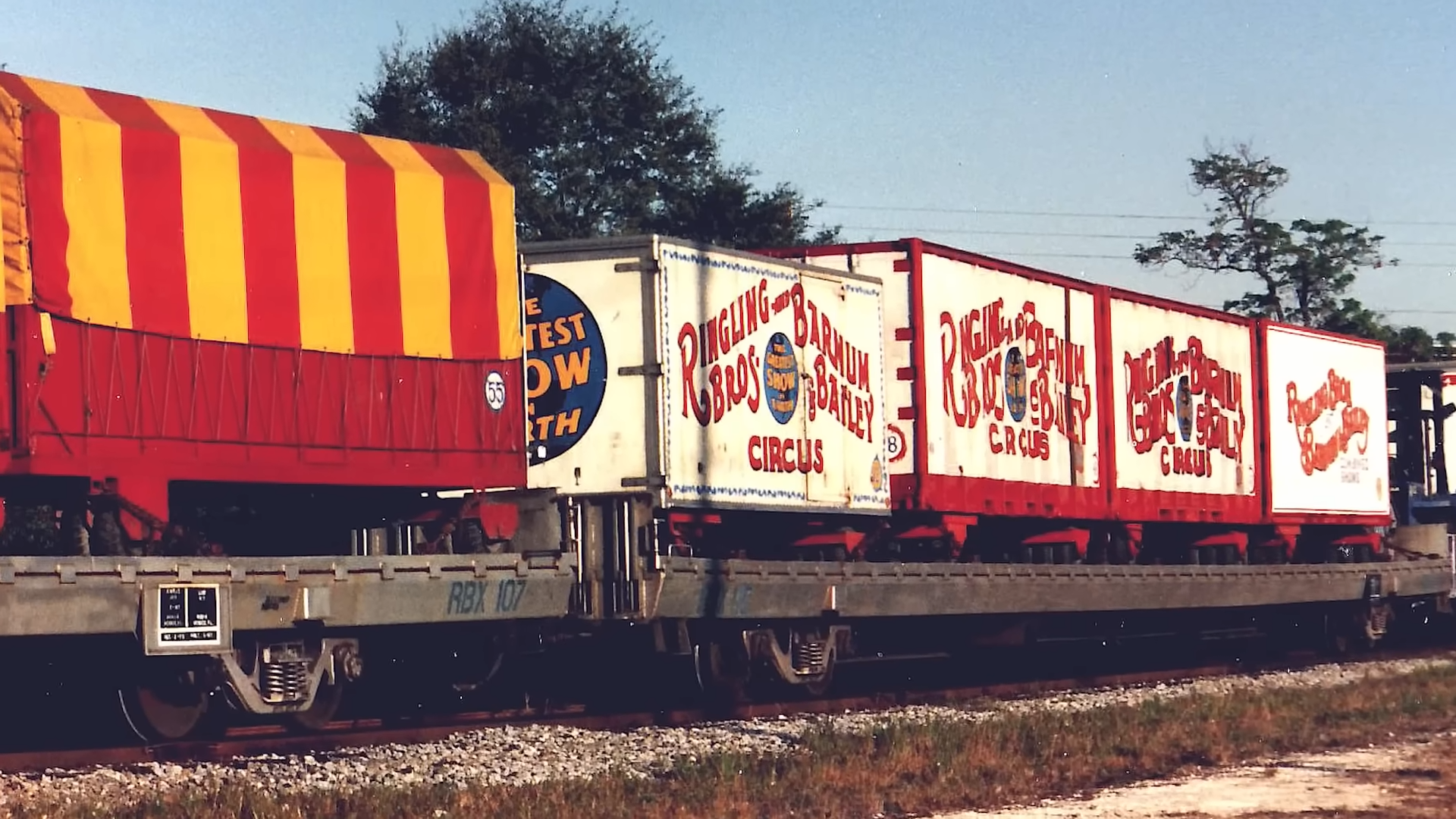What Killed the Mile-Long Trains That Carried the Circus