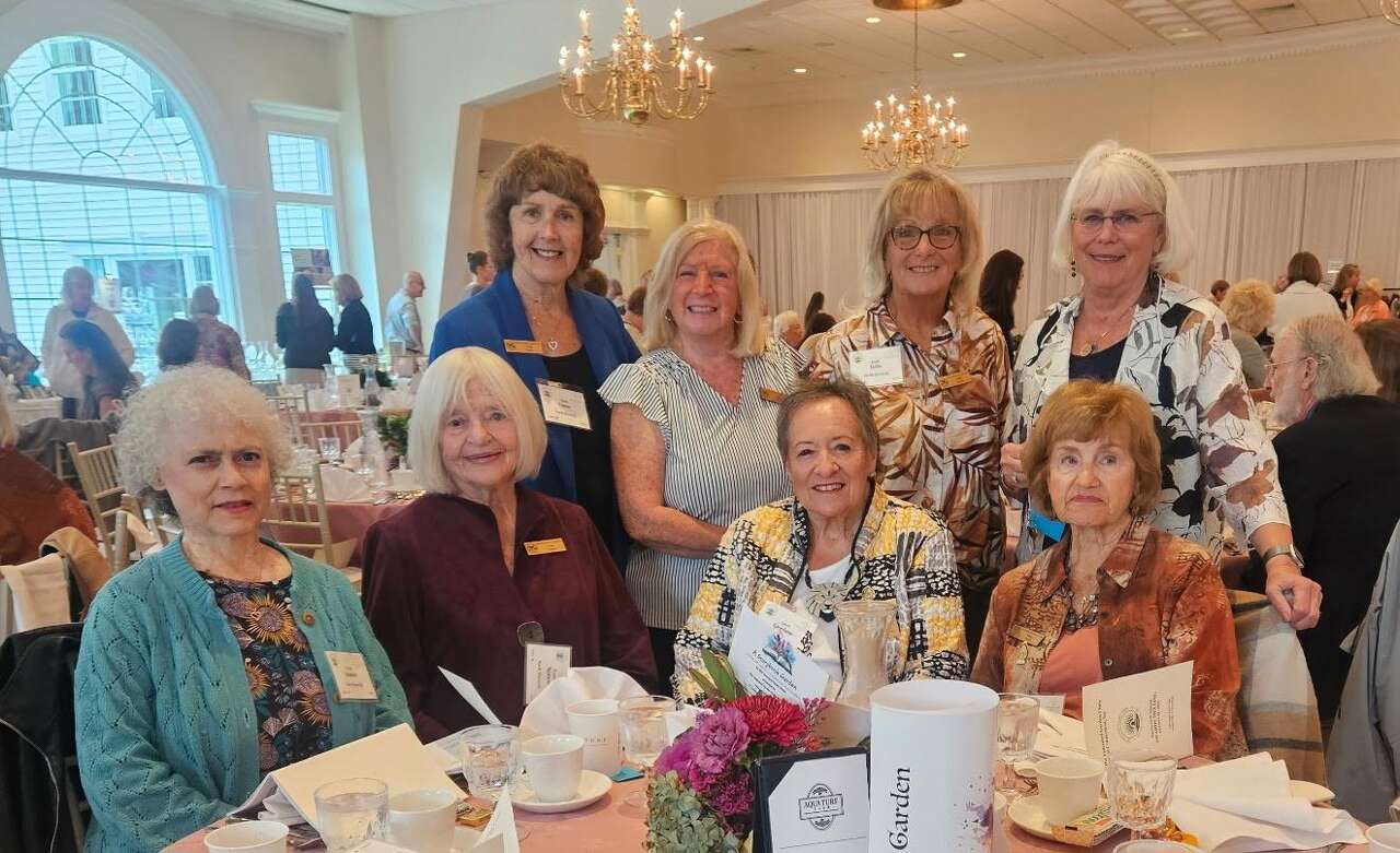 Community news: Daytime Gardeners of North Haven taking holiday design ...