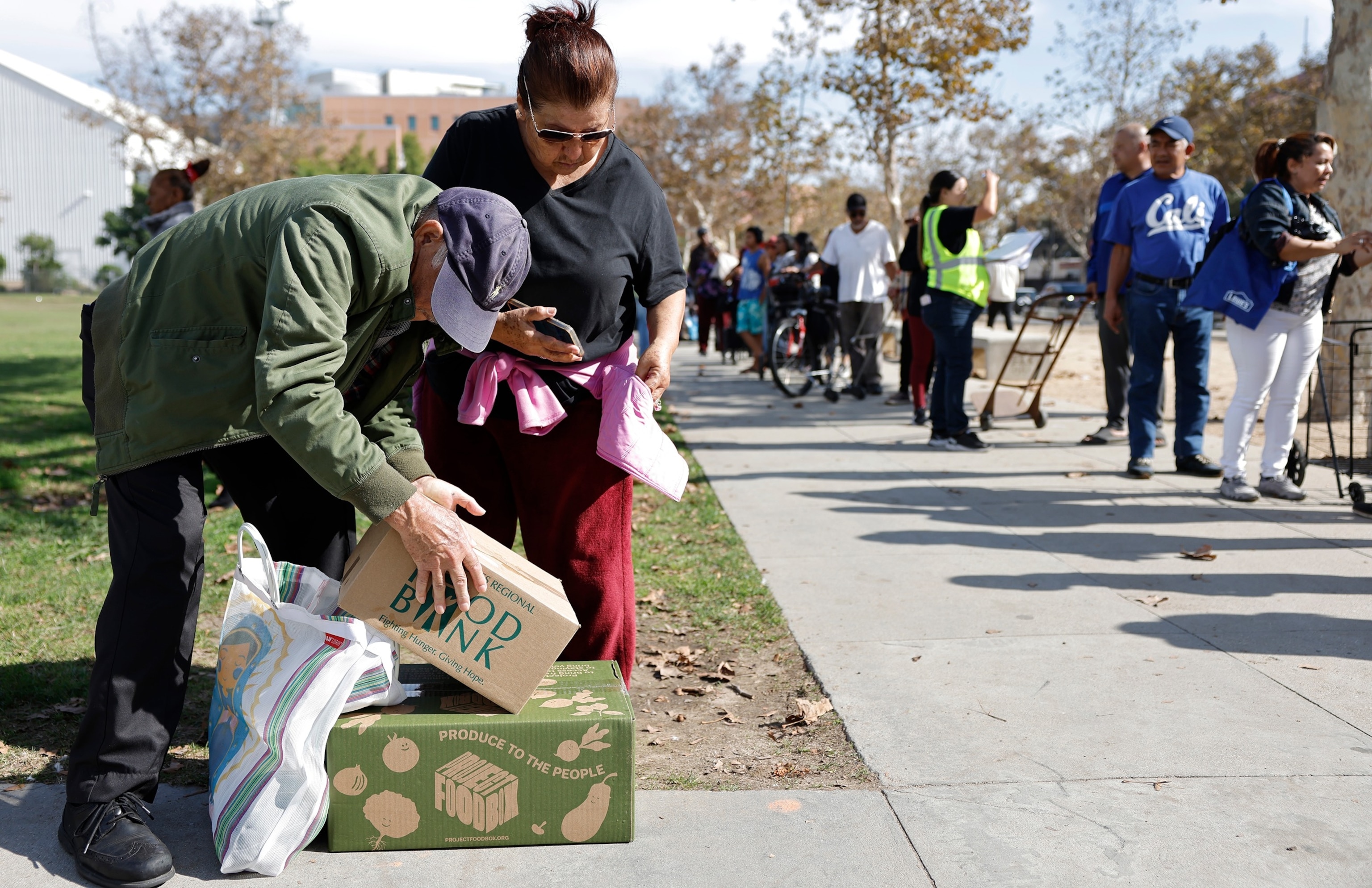 How food banks, pantries have fared since SNAP benefits were halted