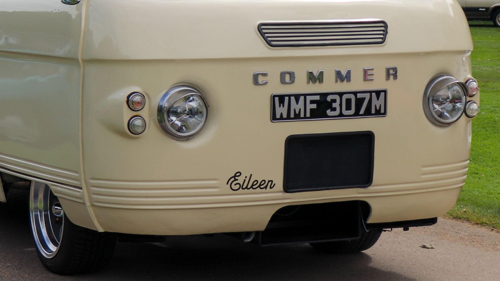 Commer: The British Manufacturer That Made The World's Weirdest Engine