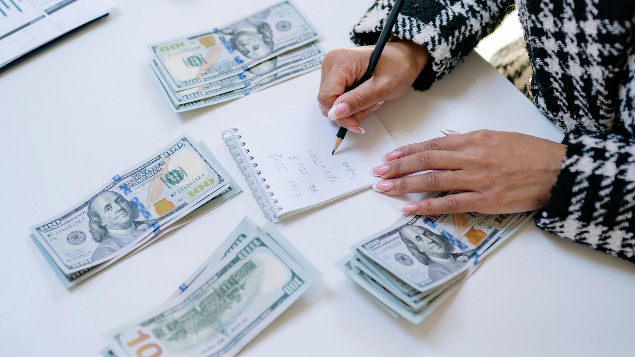 How to build retirement buckets for a calmer future