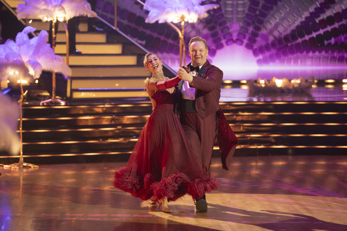 Andy Richter’s Emotional Plea to 'DWTS' Fans After 'Most Satisfying ...