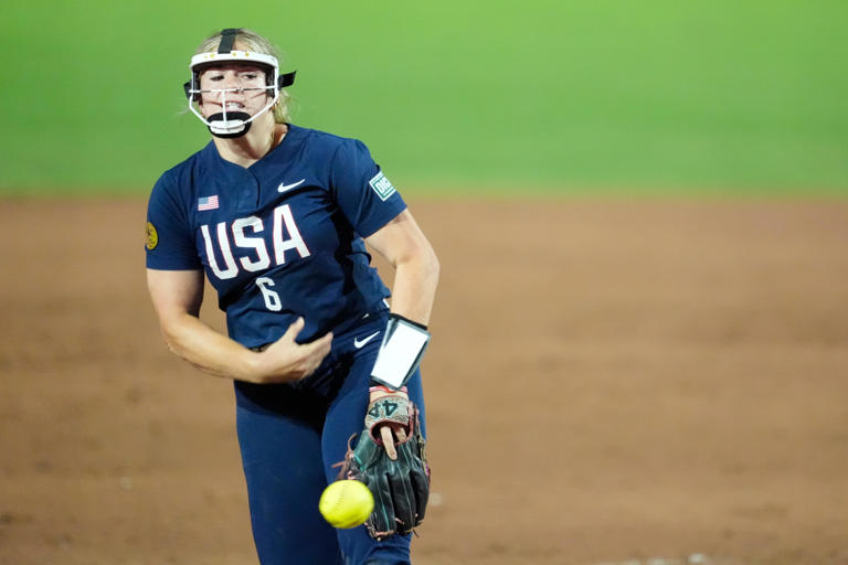 Oklahoma Sooners sign 6, land No. 1 class on National Signing Day