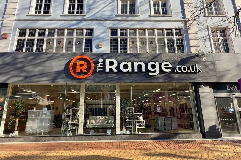 The Range reduces 1.25 metre shelving unit to £9.50