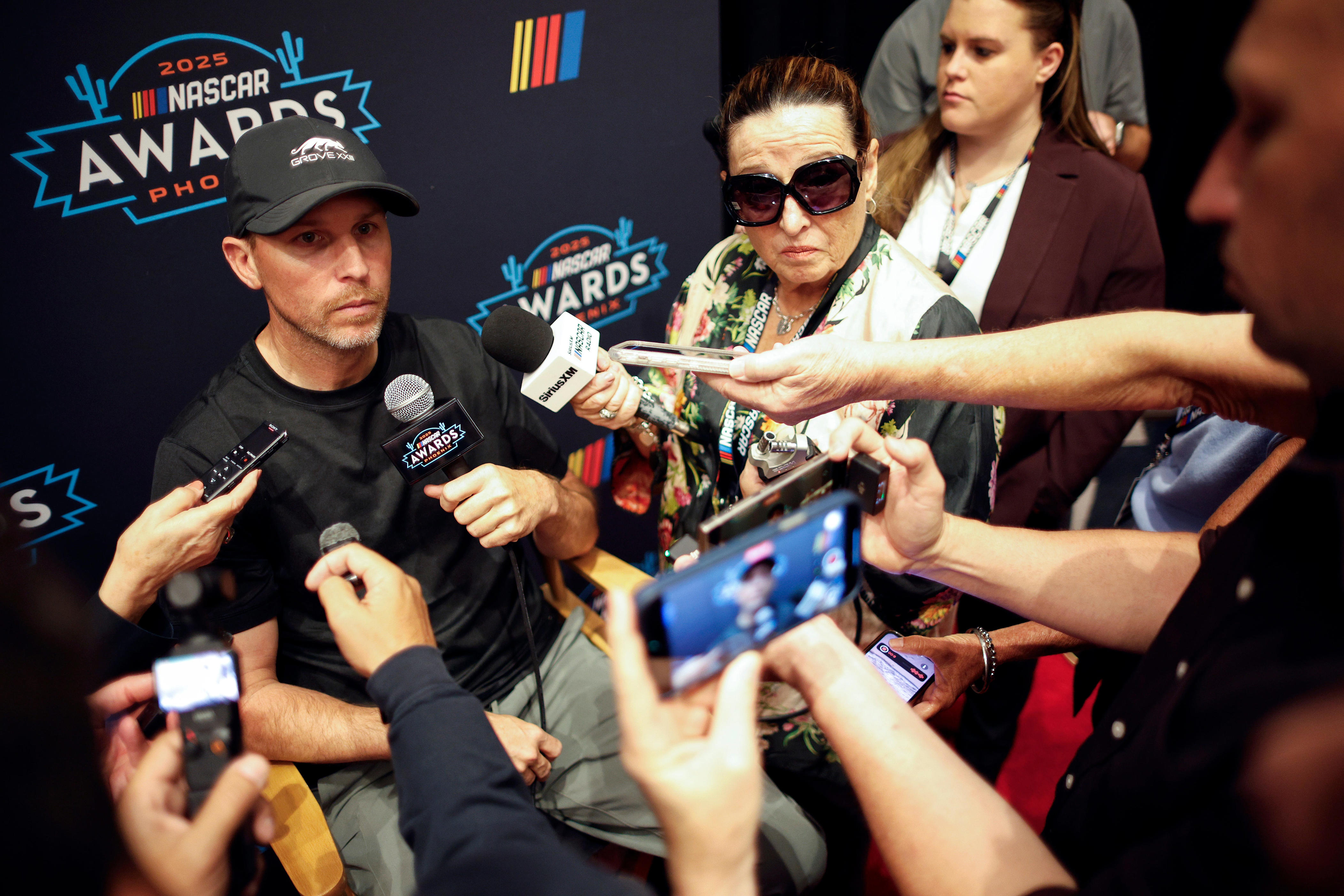 Denny Hamlin spoke to Carl Edwards after stunning defeat at Phoenix in 2025