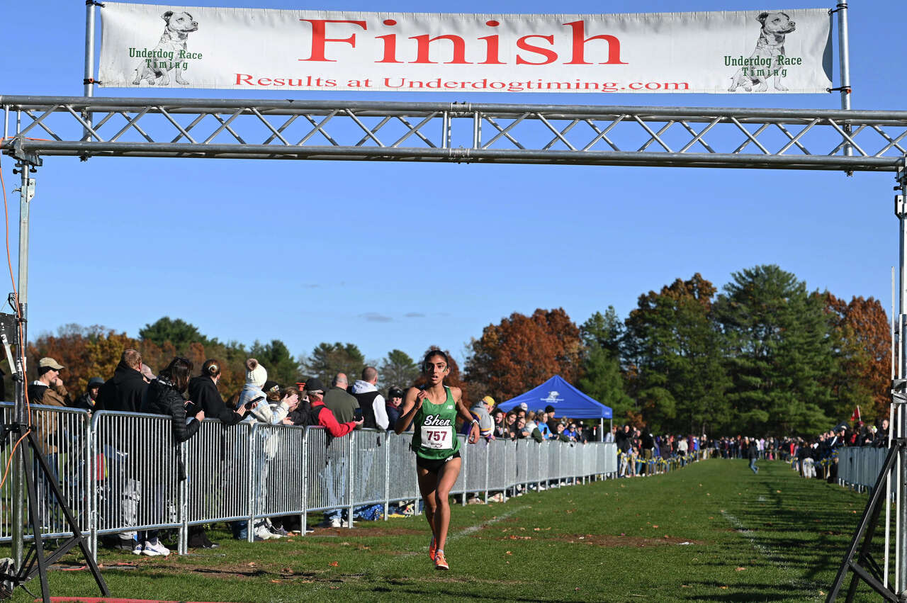 Section 2 cross country athletes bring edge into states