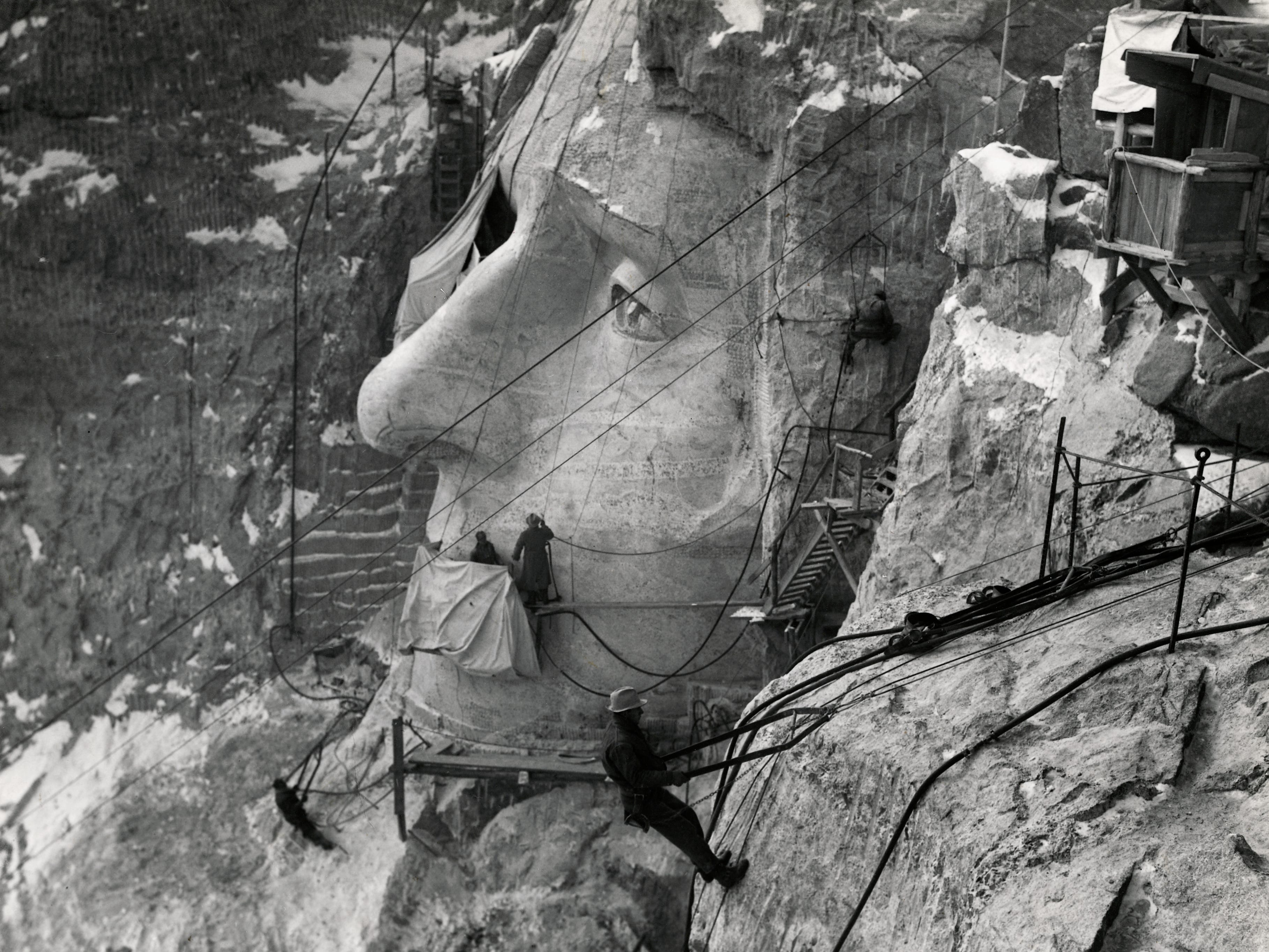 Photos of 13 iconic landmarks as they were being constructed