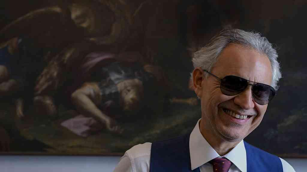 Bocelli se apresenta em São Paulo no evento ‘Natal para o Bem’