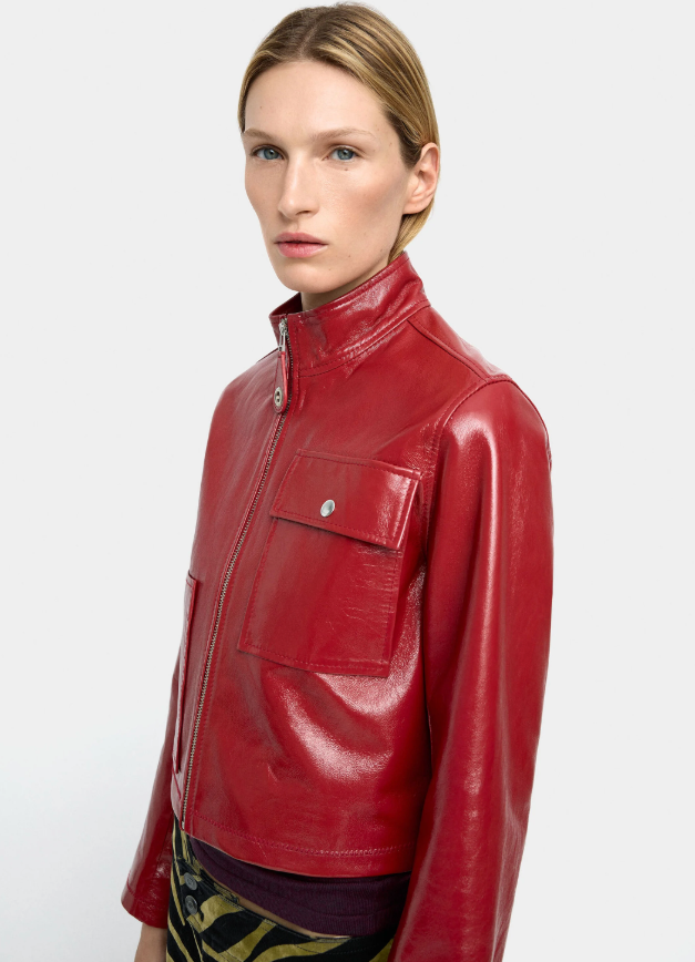 Esta es la favorecedora chaqueta que elegiría para darle un toque de ...