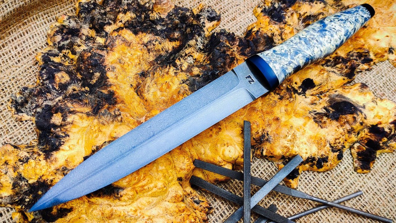 Turning rusty small files into a sharp dagger knife