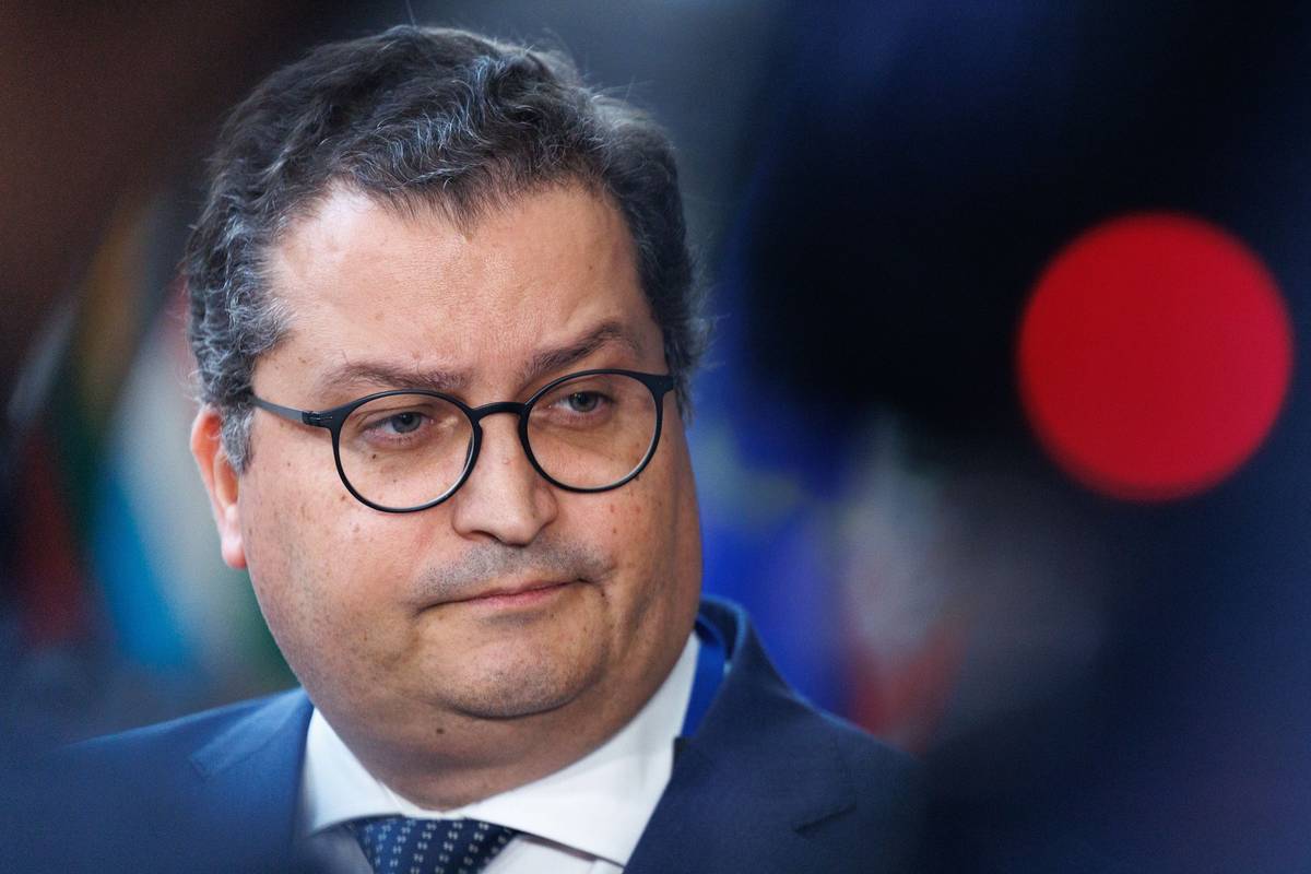 Governo inicia negociações com sindicatos em janeiro para rever ...