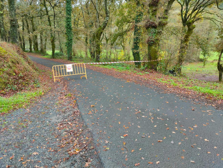 Las intensas lluvias desbordan el río Deza a su paso por Lalín