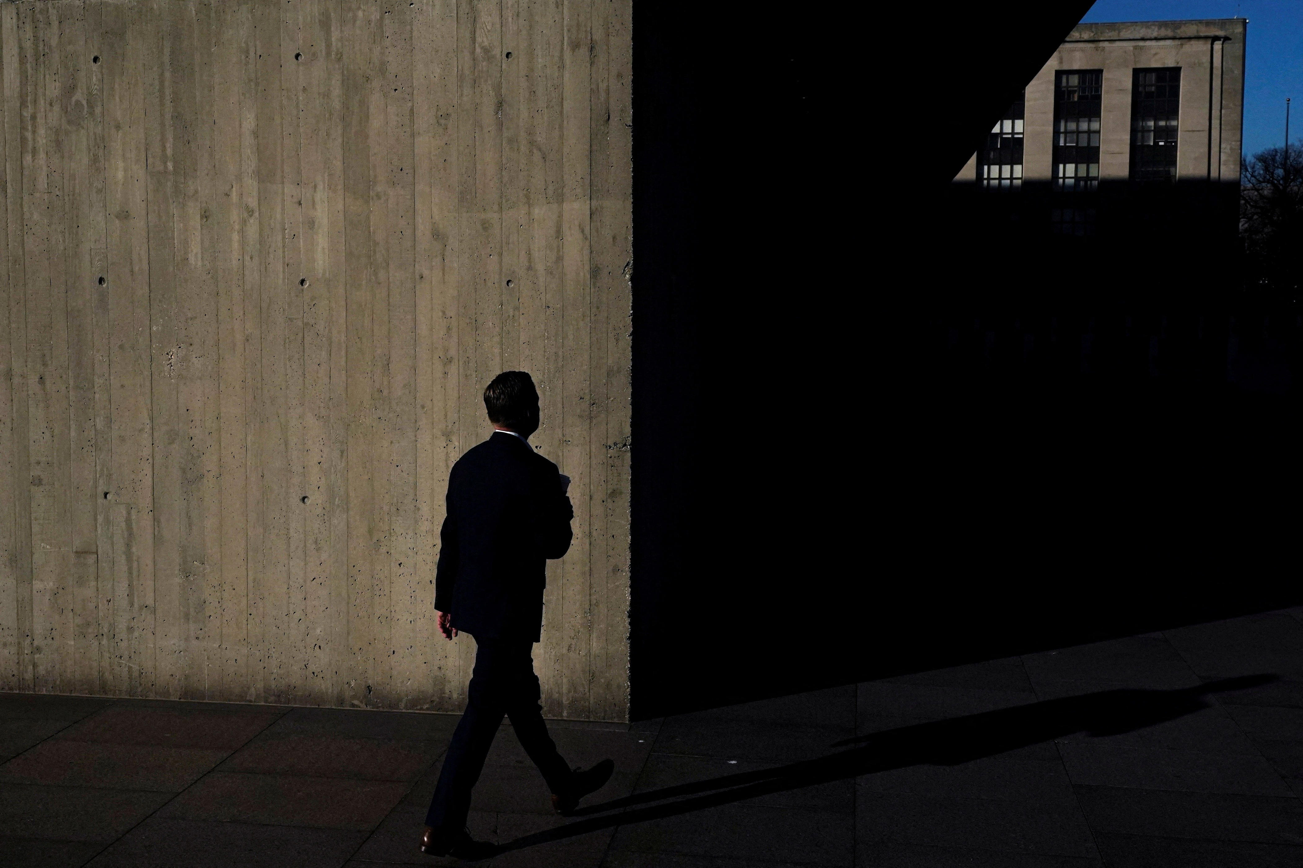 When will federal workers get back pay? See projected payment timeline