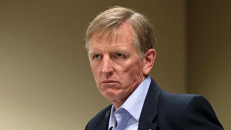 Plane makes emergency landing after woman confronts GOP lawmakers