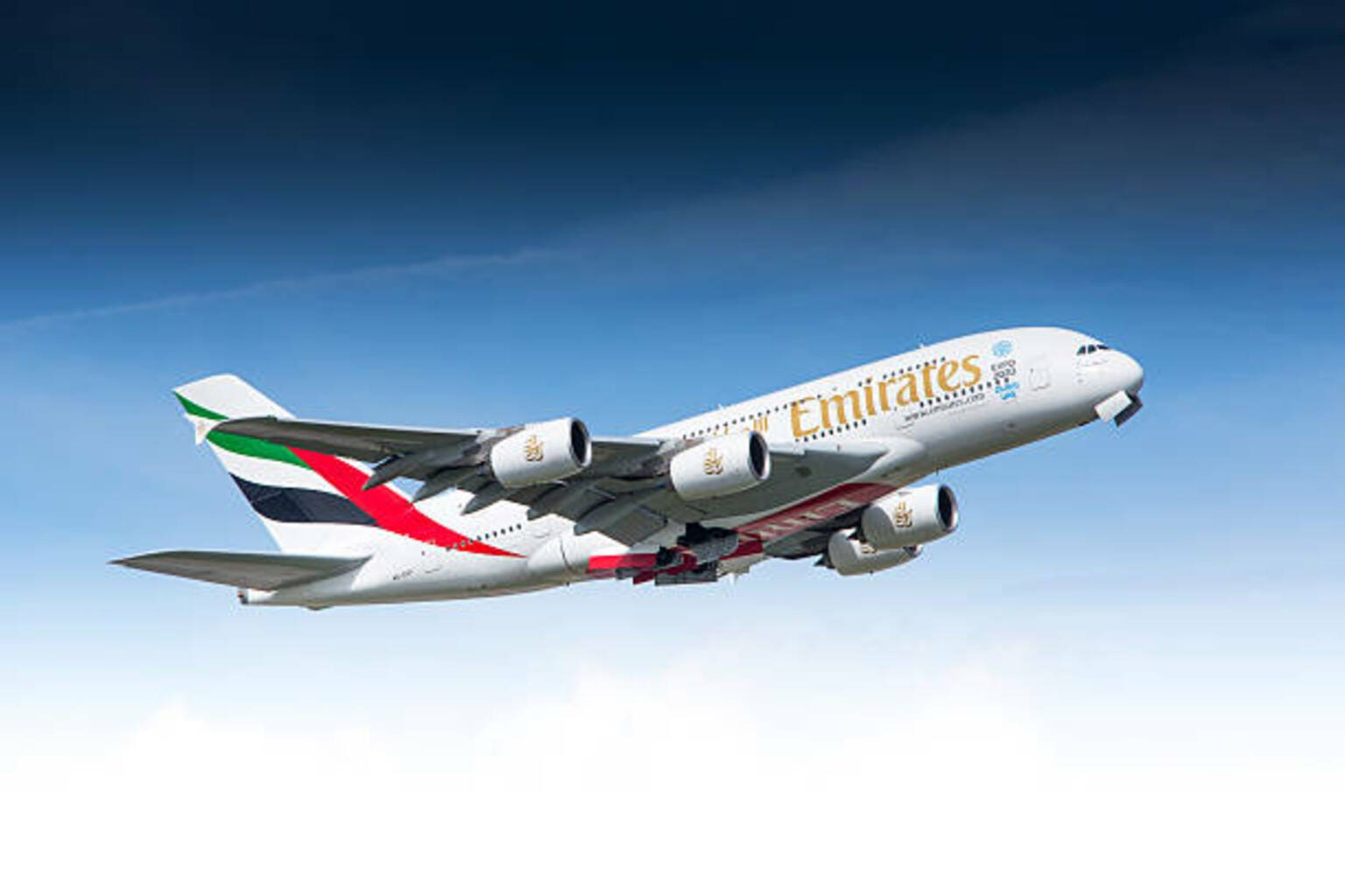 Emirates in advanced talks to order at least 30 Airbus jets - Bloomberg