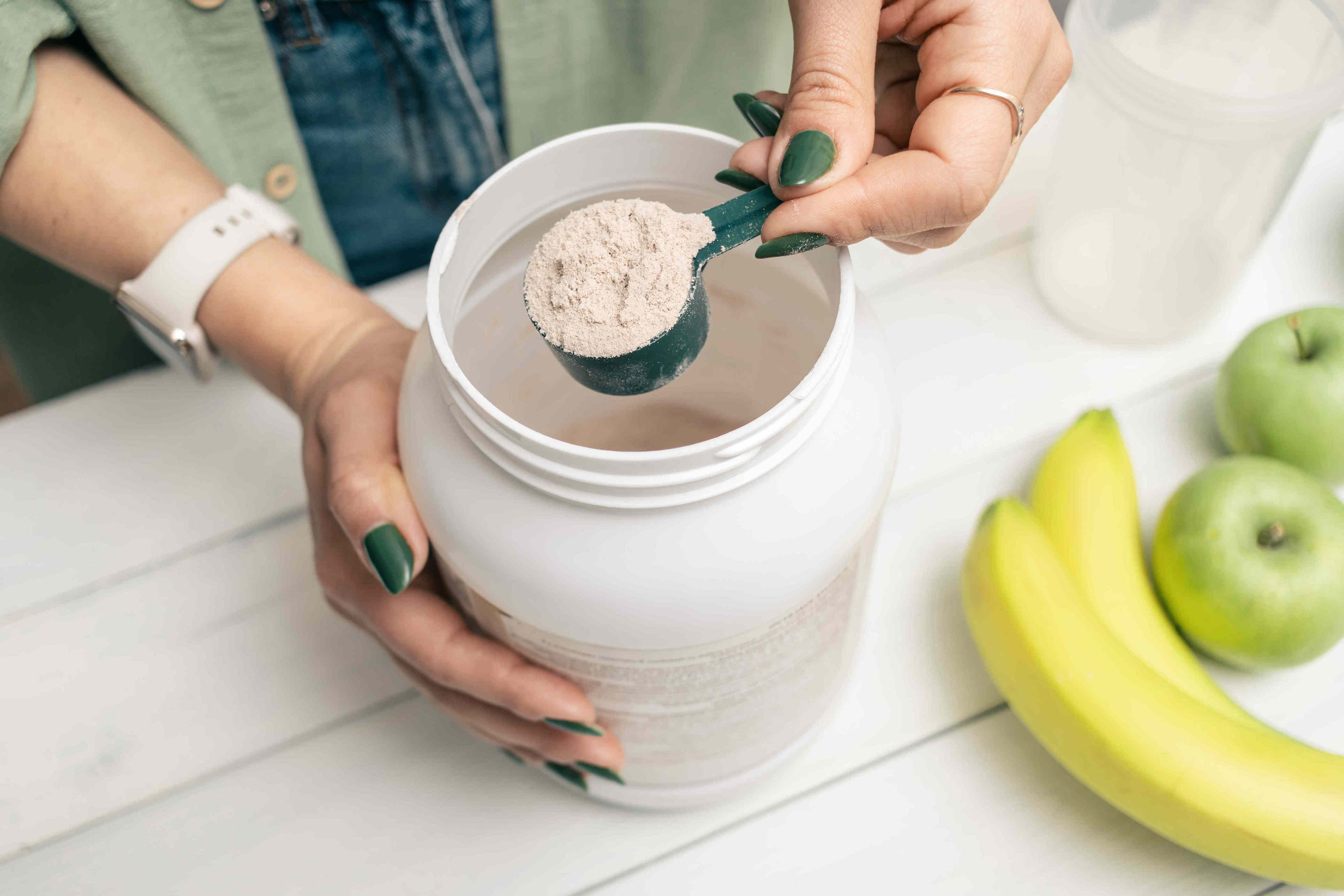 5 Supplements You Shouldn’t Mix With Protein Powder