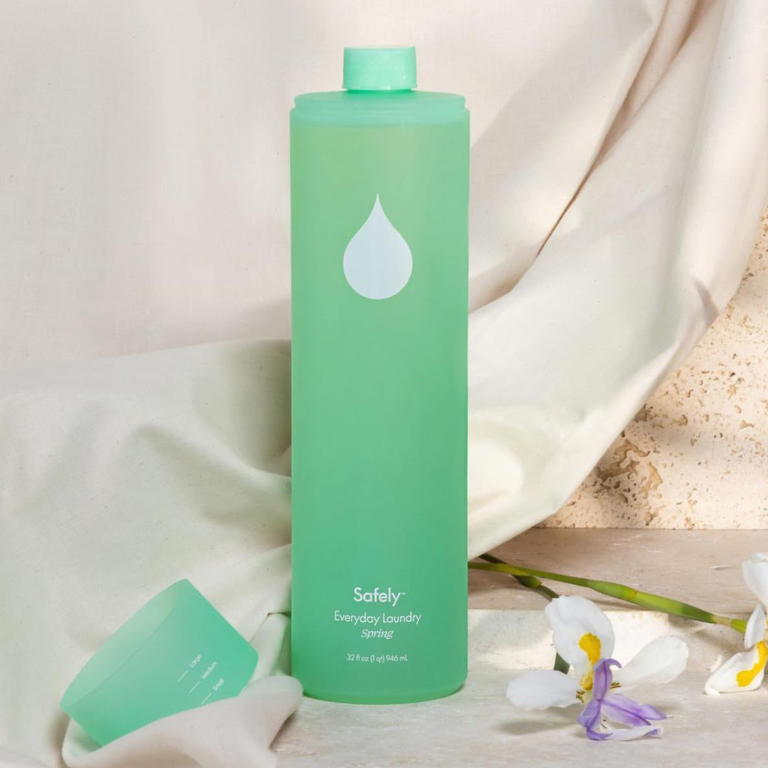 Kris Jenner's $16 laundry detergent transformed my least favorite chore ...