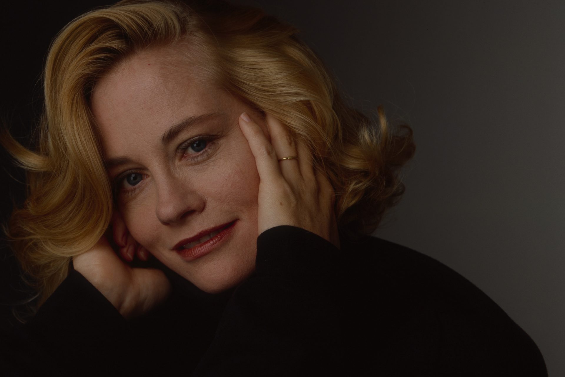 Cybill Shepherd: Biography of a star